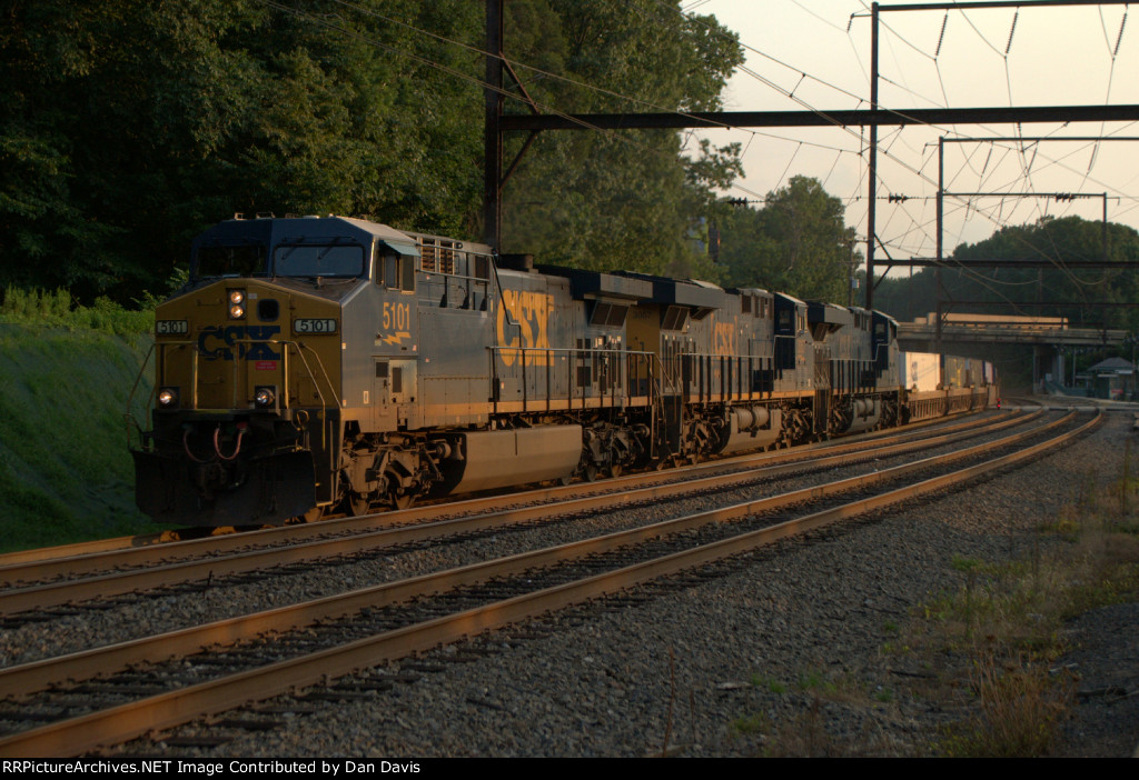 CSX CW44AH 5101 leads Q034-19